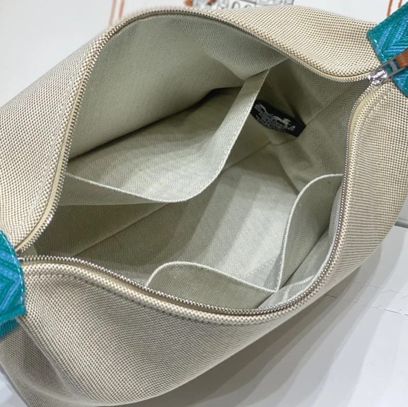 Top mirror Hermes Cosmetic Bags
