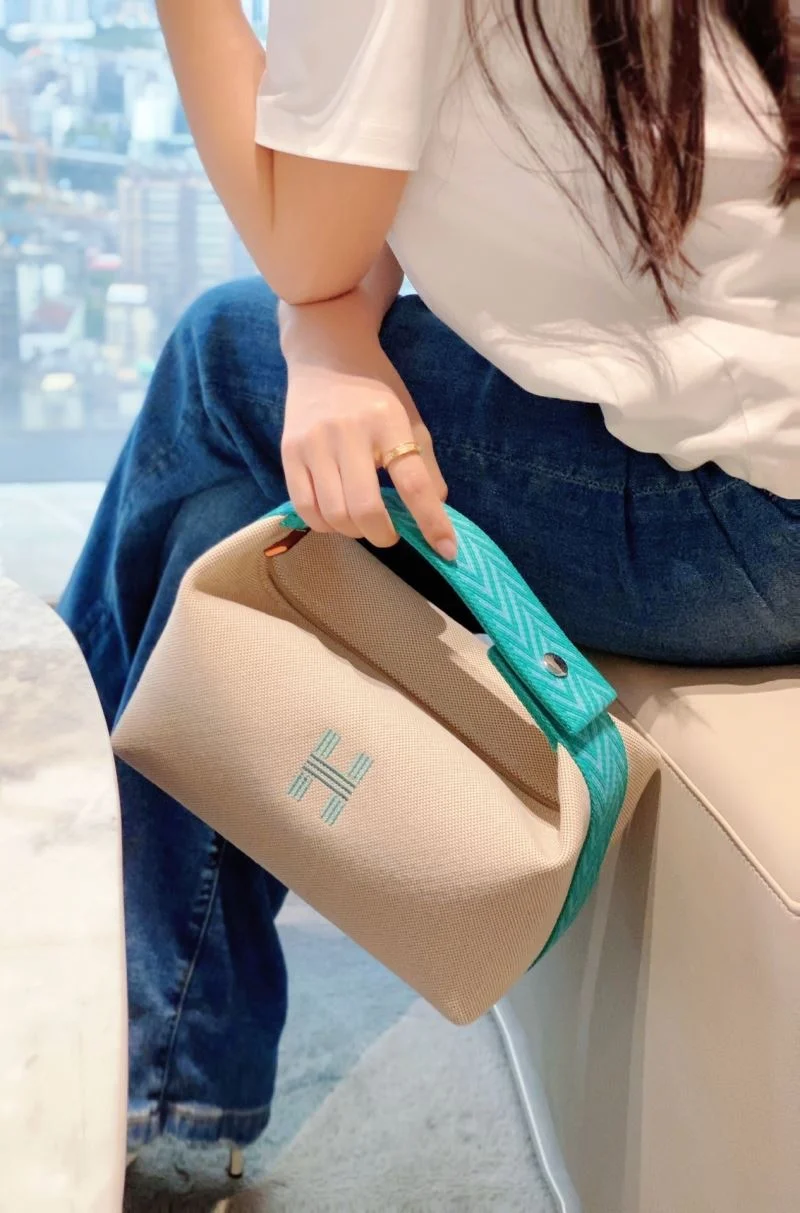 Top mirror Hermes Cosmetic Bags