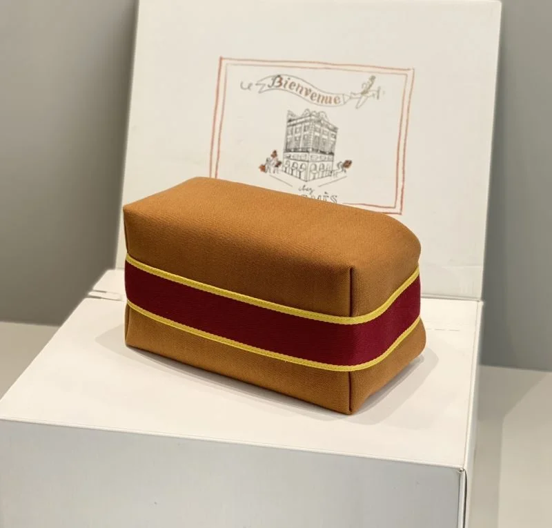 Top mirror Hermes Cosmetic Bags
