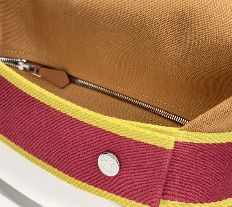 Top mirror Hermes Cosmetic Bags