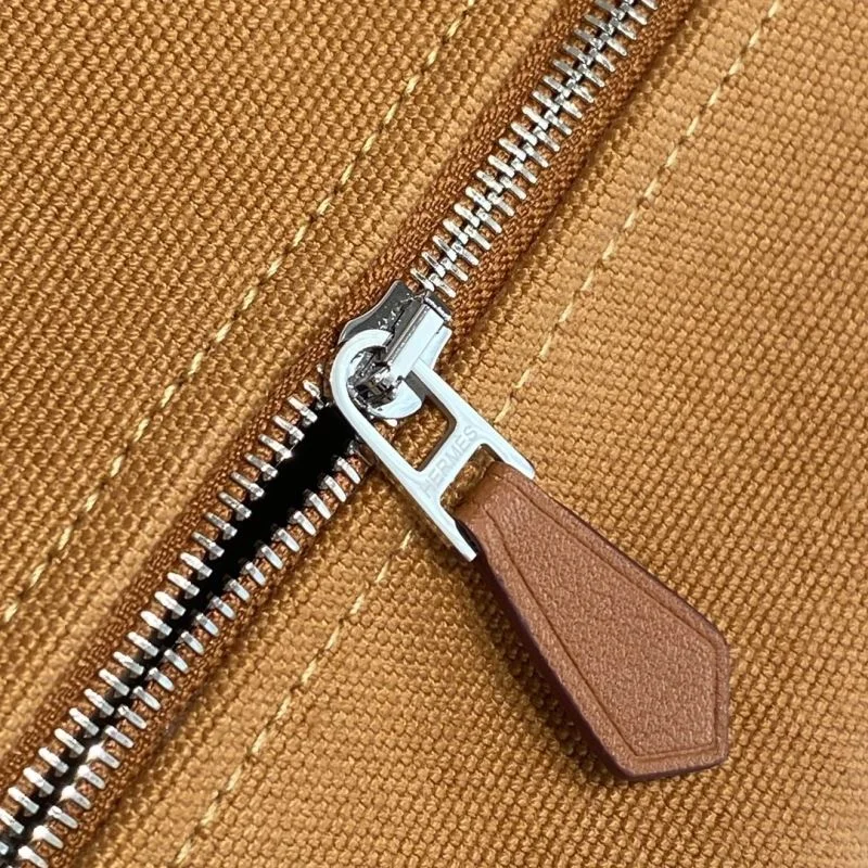 Top mirror Hermes Cosmetic Bags