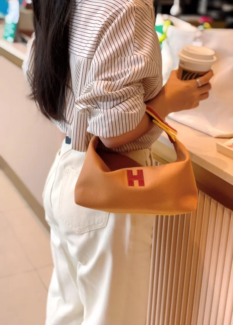 Top mirror Hermes Cosmetic Bags