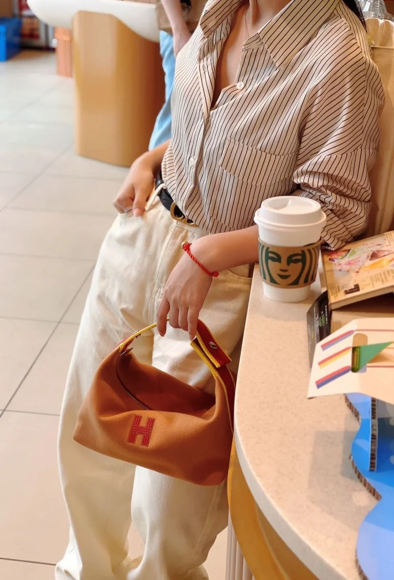 Top mirror Hermes Cosmetic Bags