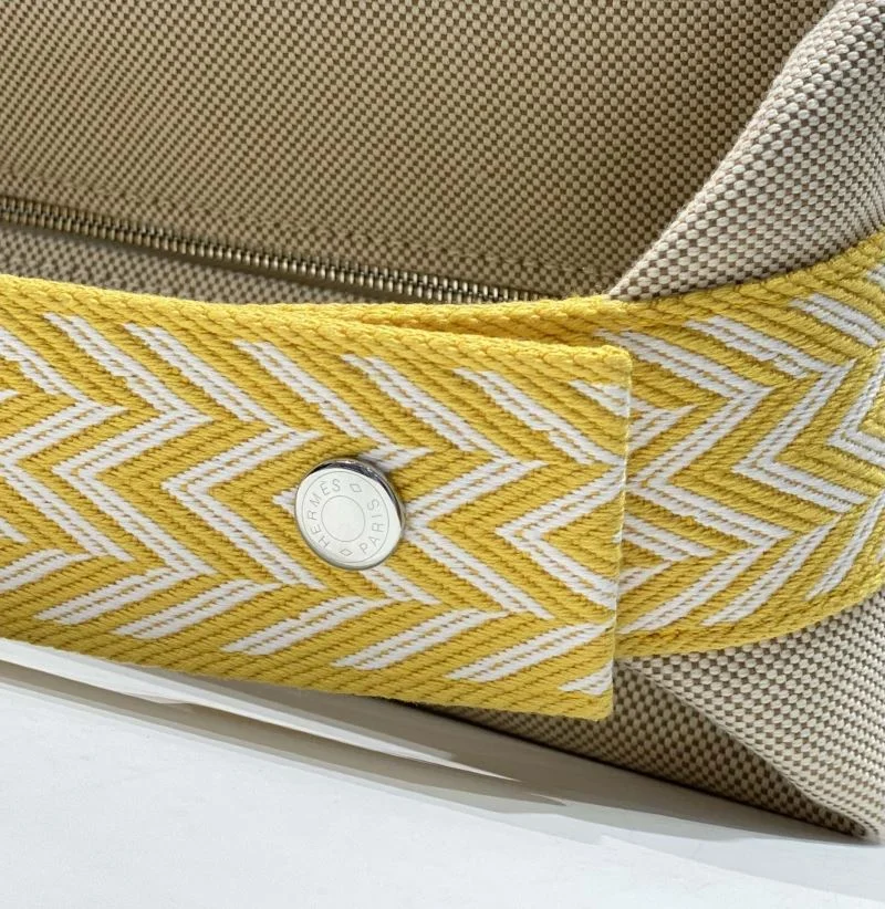 Value-priced Hermes Cosmetic Bags
