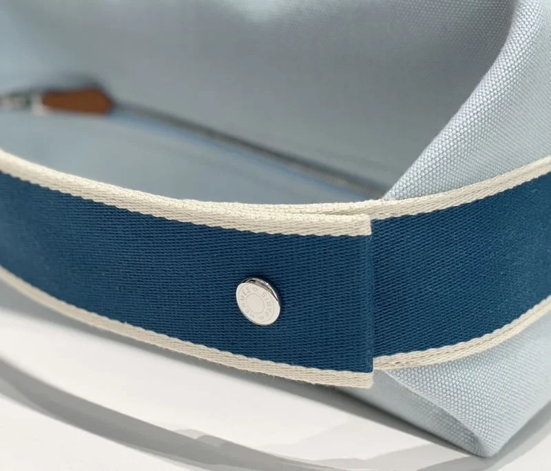 Reasonably priced Hermes Cosmetic Bags