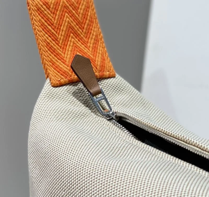 High fidelity Hermes Cosmetic Bags