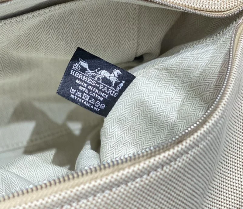 High fidelity Hermes Cosmetic Bags