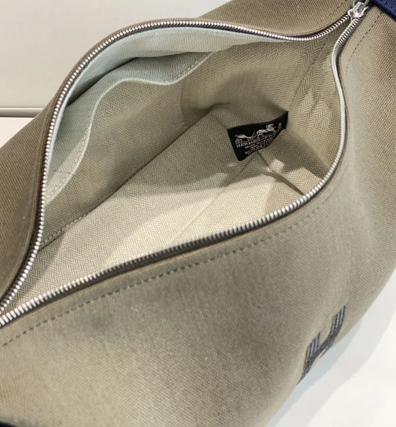 Indistinguishable Hermes Cosmetic Bags