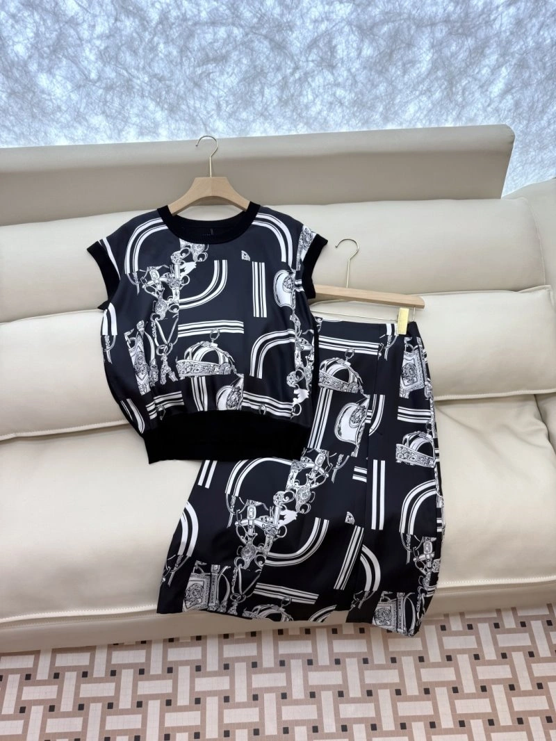 Top mirror Hermes Dress Suits