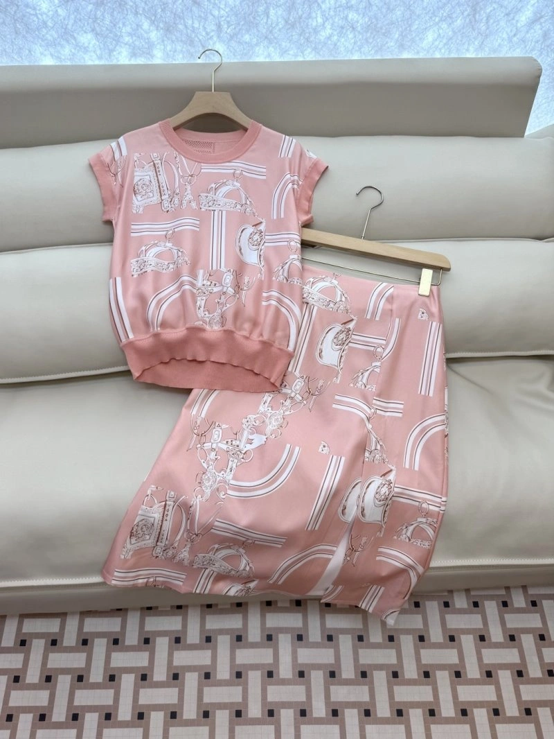 High fidelity Hermes Dress Suits