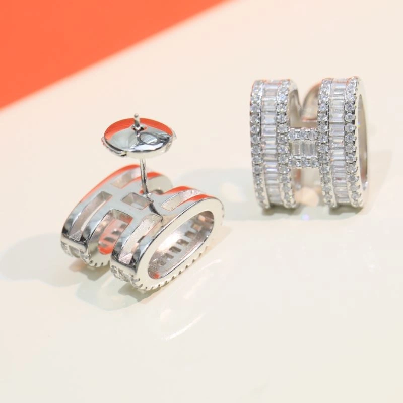 Brand-authenticated Hermes Earrings