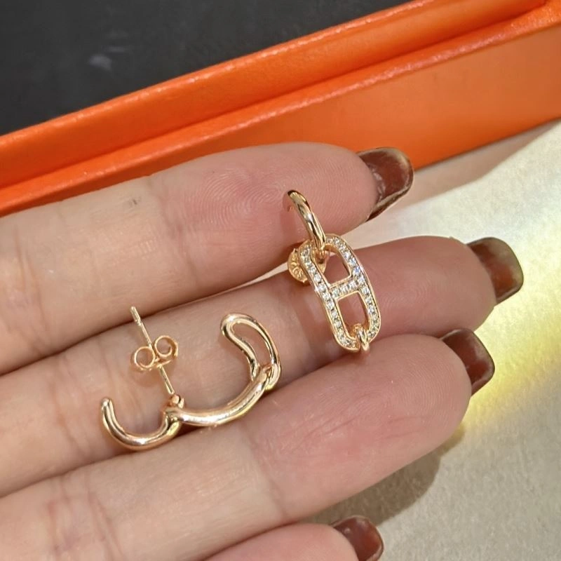 Brand-authenticated Hermes Earrings