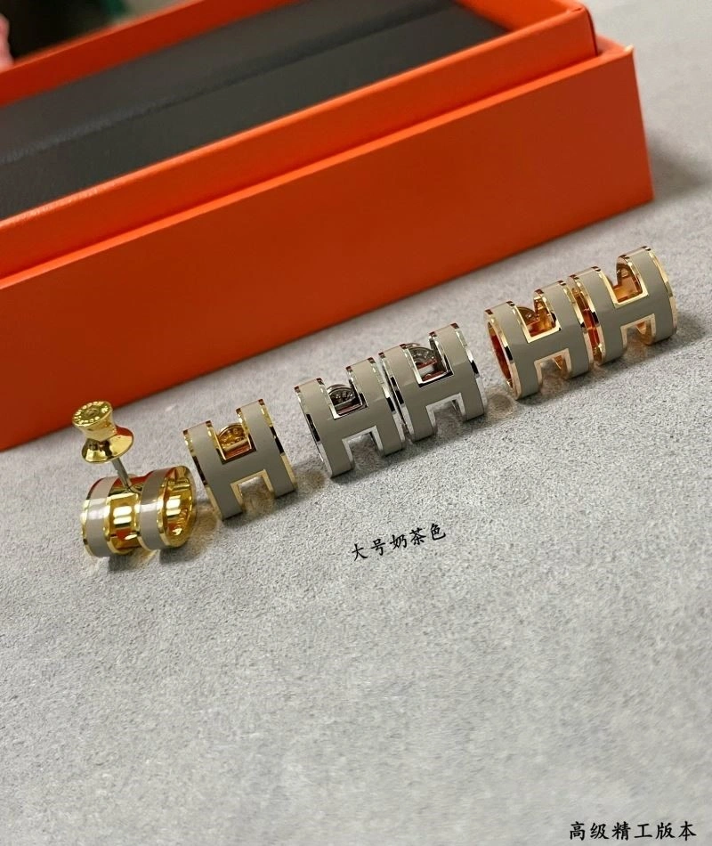 Exact replica Hermes Earrings