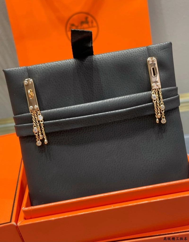 Top mirror Hermes Earrings