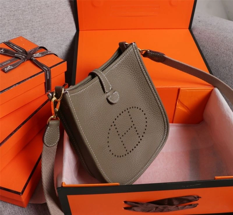 Bargain Hermes Evelyn Bags