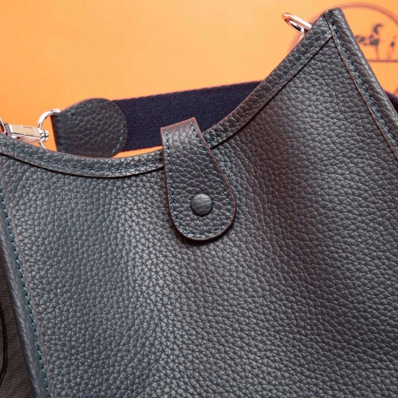 Low-cost Hermes Evelyn Bags