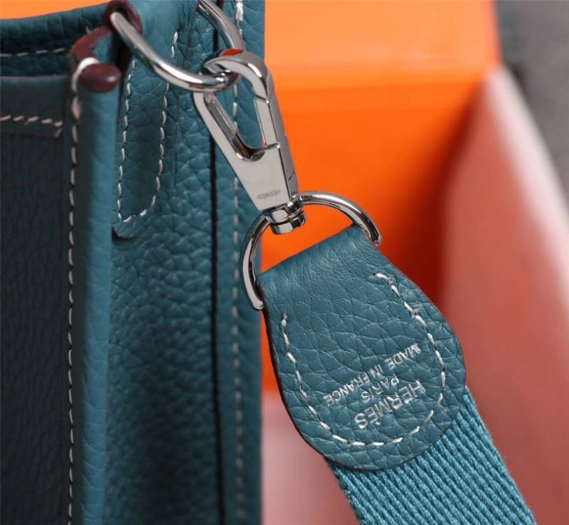 Low-cost Hermes Evelyn Bags