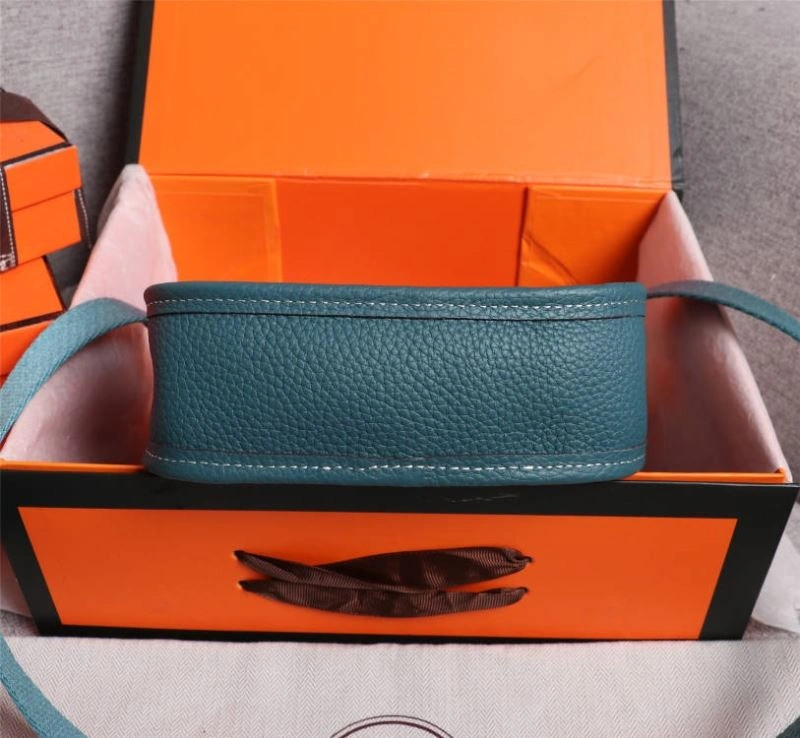 Low-cost Hermes Evelyn Bags