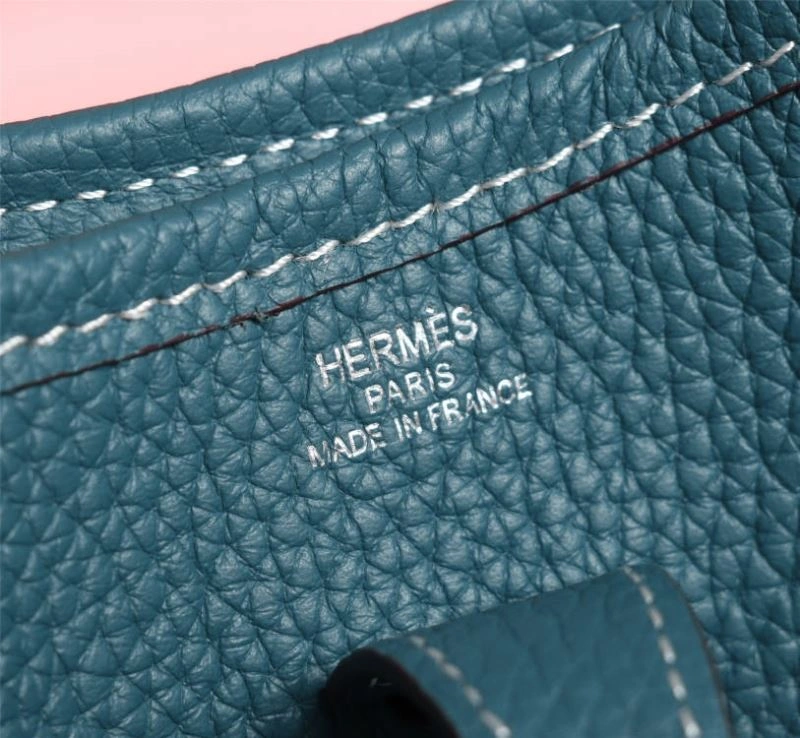 Low-cost Hermes Evelyn Bags