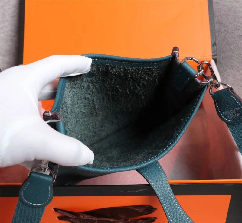 Low-cost Hermes Evelyn Bags