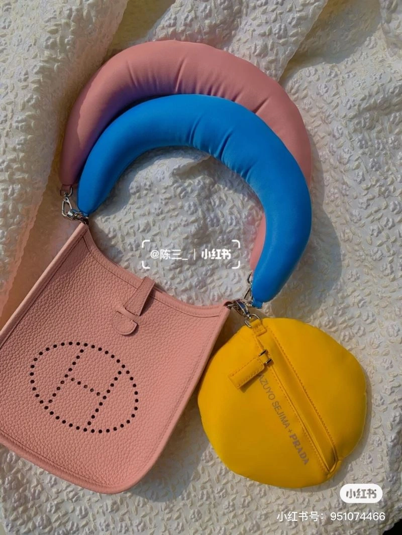 Indistinguishable Hermes Evelyn Bags