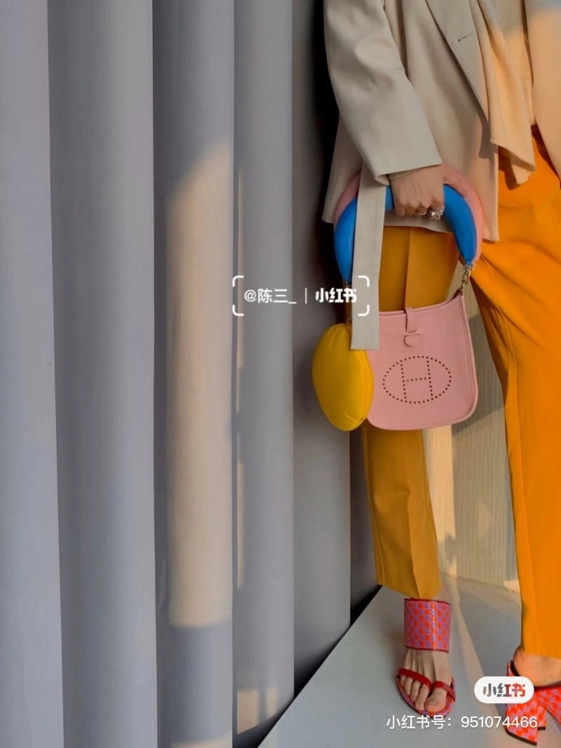 Indistinguishable Hermes Evelyn Bags