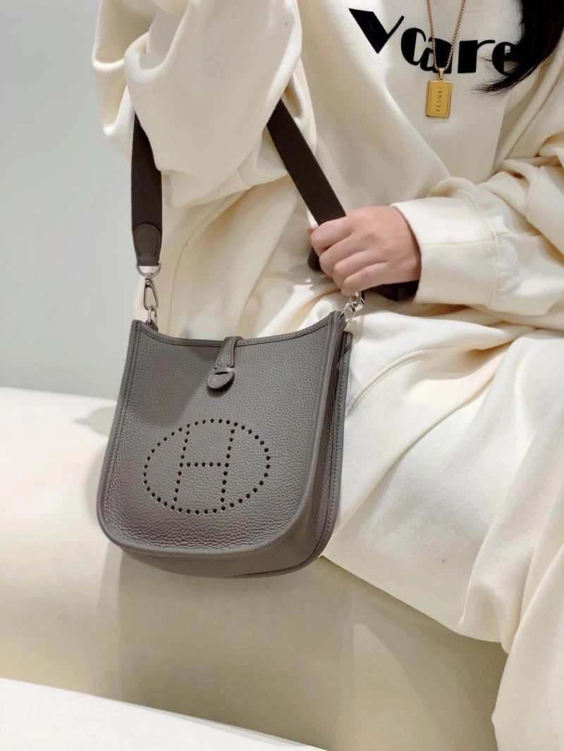 Top mirror Hermes Evelyn Bags