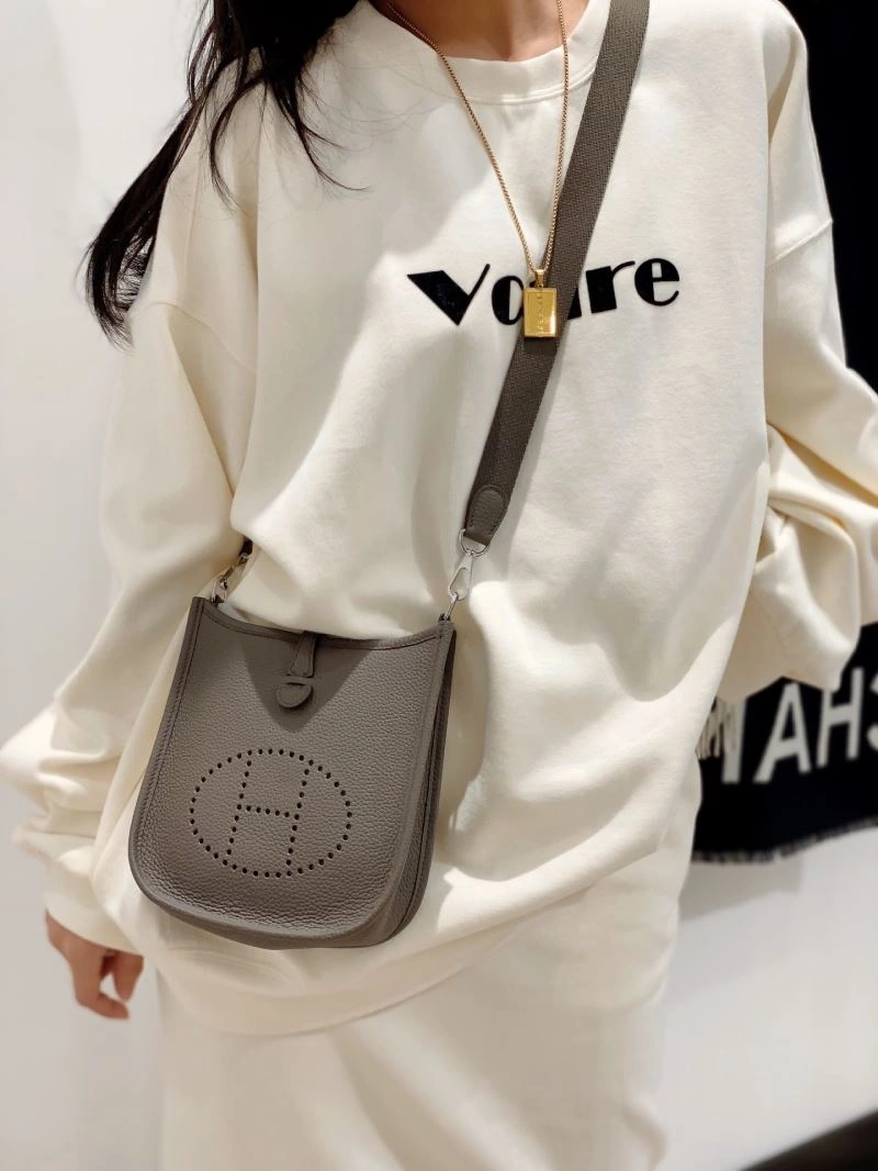 Top mirror Hermes Evelyn Bags
