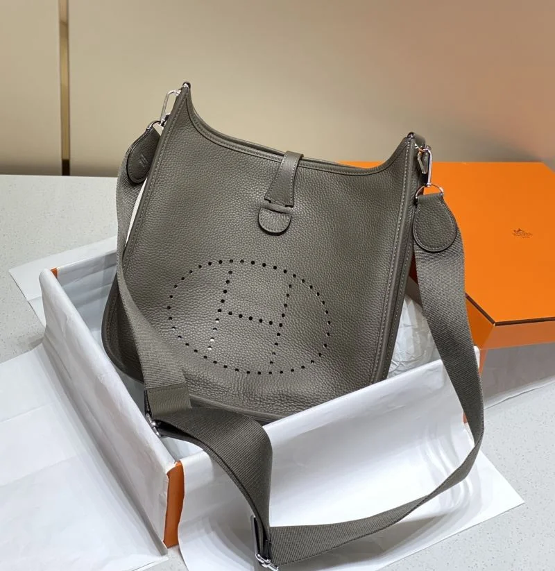 Accurate model Hermes Evelyn Bags