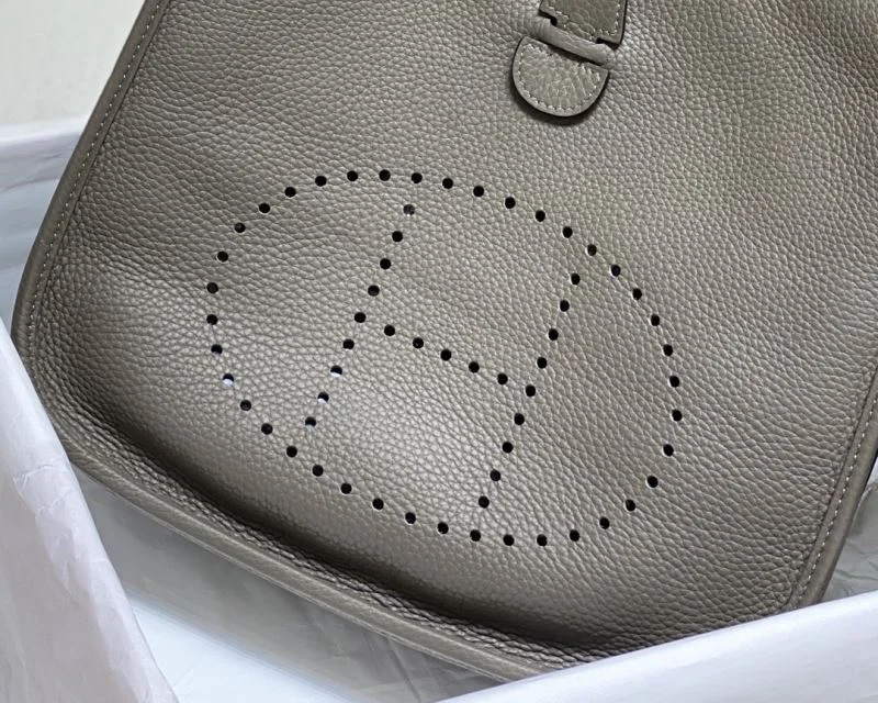 Accurate model Hermes Evelyn Bags