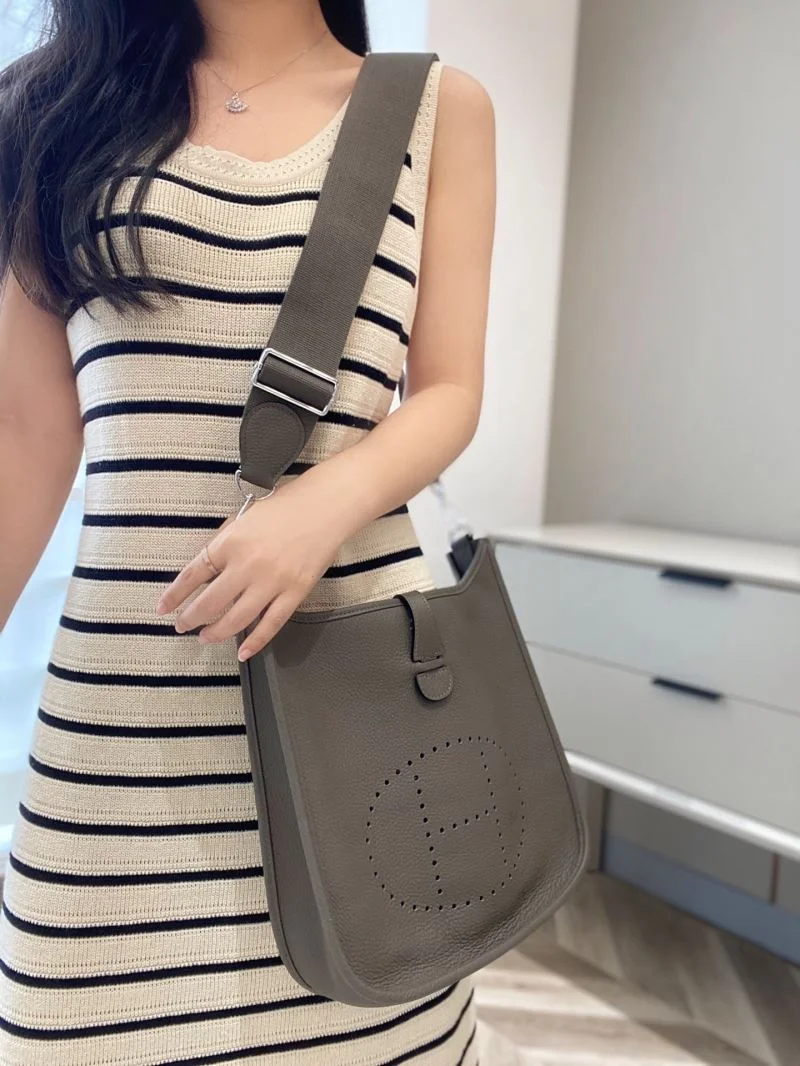 Accurate model Hermes Evelyn Bags