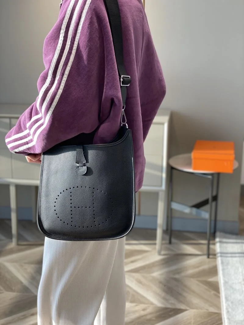 Bargain Hermes Evelyn Bags
