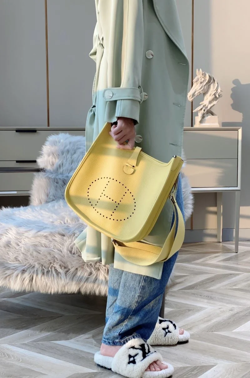 Indistinguishable Hermes Evelyn Bags