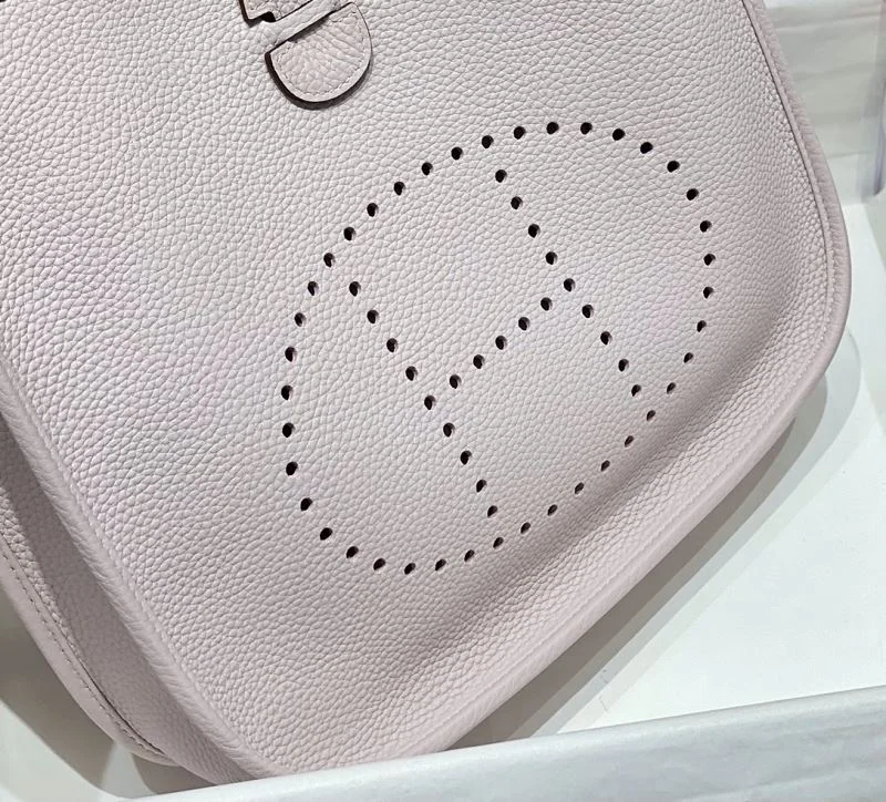Low-cost Hermes Evelyn Bags