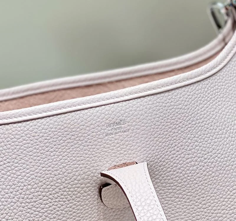 Low-cost Hermes Evelyn Bags