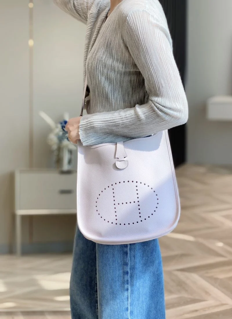 Low-cost Hermes Evelyn Bags