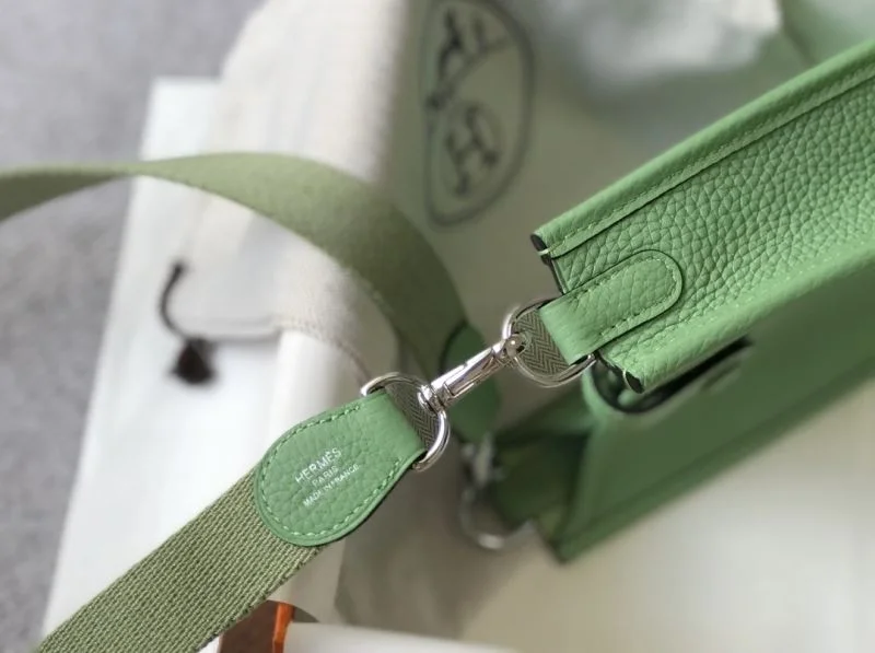 Accurate model Hermes Evelyn Bags