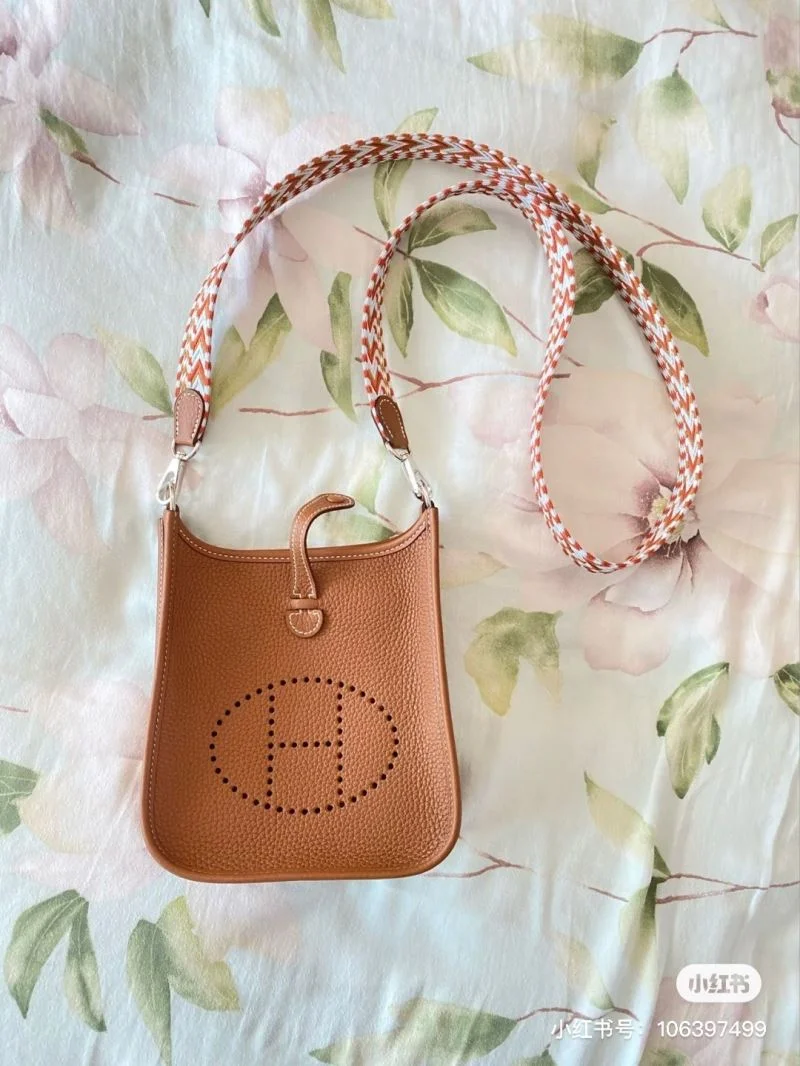 Indistinguishable Hermes Evelyn Bags