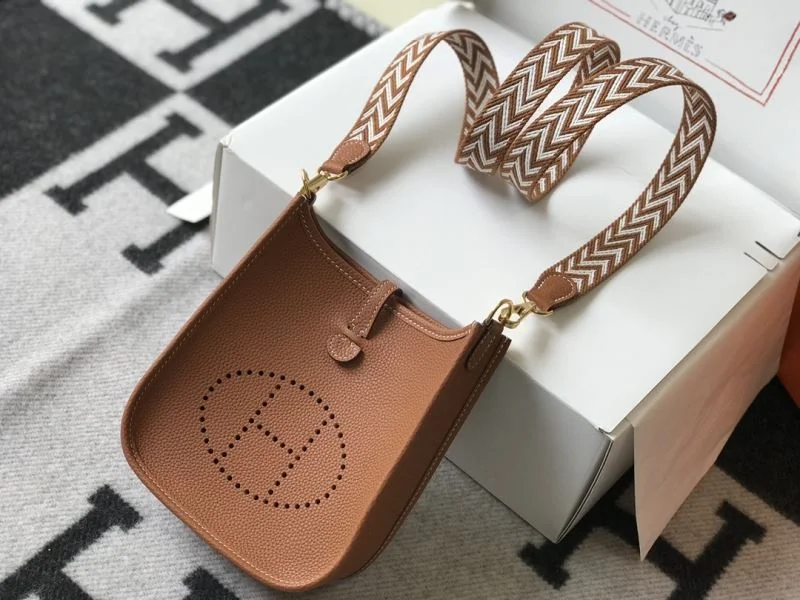 Top mirror Hermes Evelyn Bags