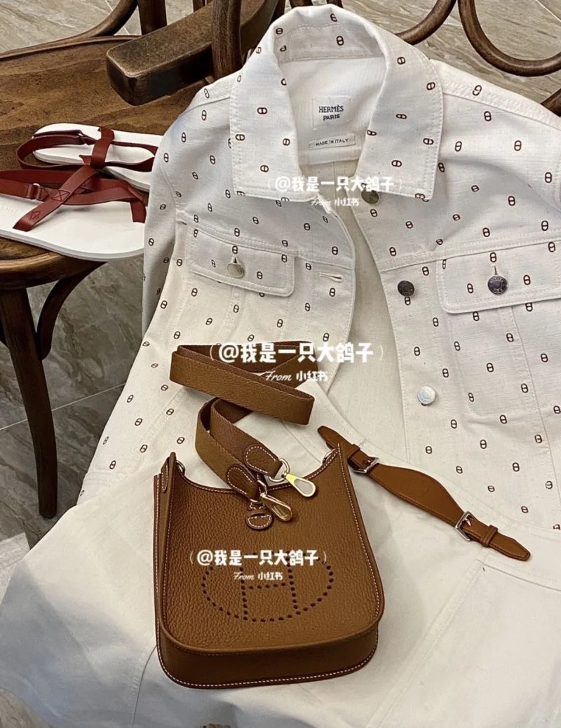 Top mirror Hermes Evelyn Bags