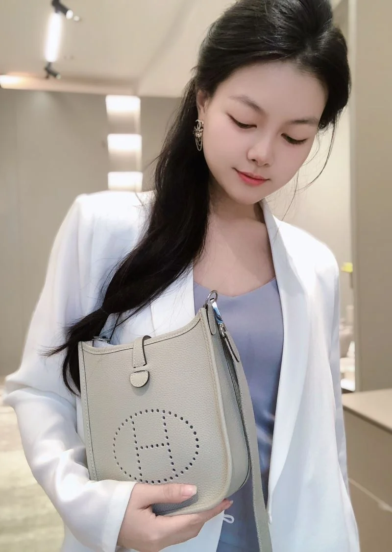 Discounted Hermes Evelyn Bags