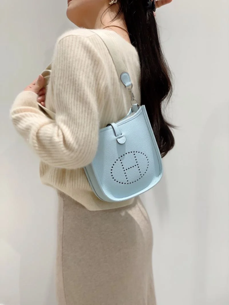 Indistinguishable Hermes Evelyn Bags