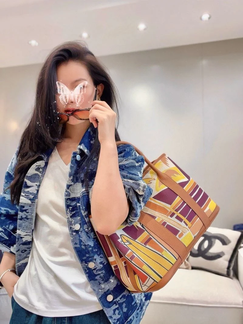 Low-cost Hermes Garden Party Bags