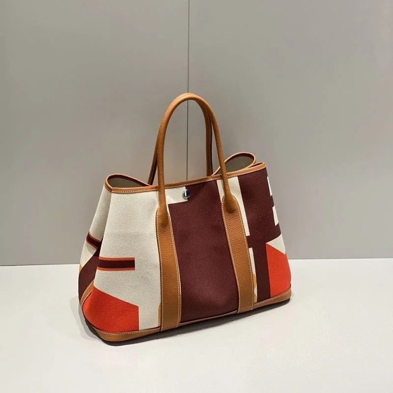 Indistinguishable Hermes Garden Party Bags