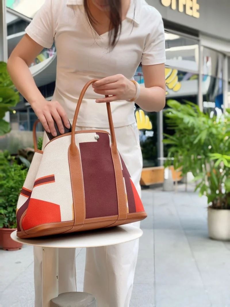 Indistinguishable Hermes Garden Party Bags