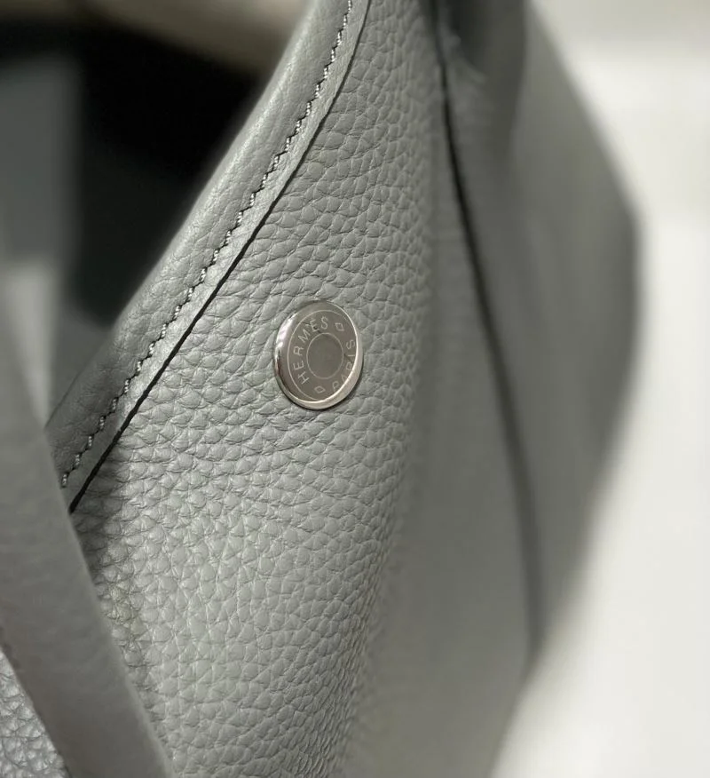 Cut-rate Hermes Garden Party Bags