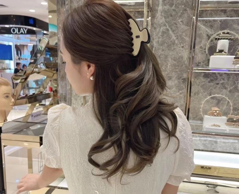 Budget-friendly Hermes Hairpins