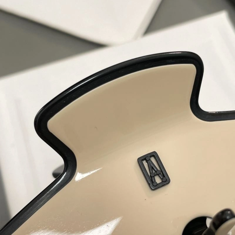 Accurate model Hermes Hairpins