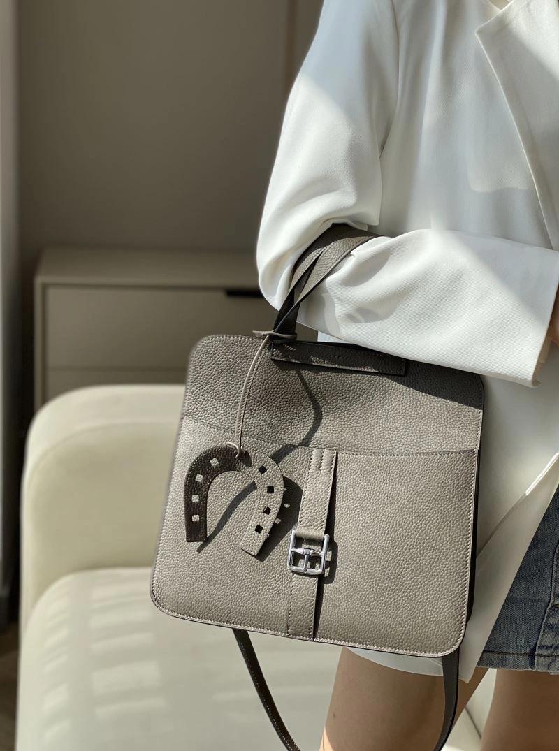 Low-cost Hermes Halzan Bags