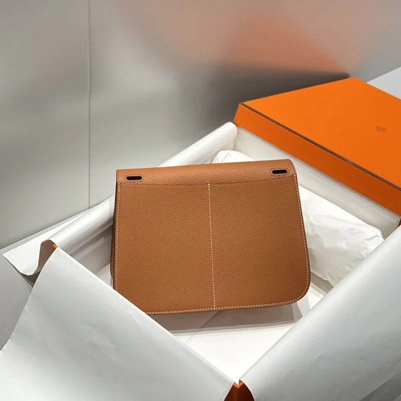 Top mirror Hermes Halzan Bags
